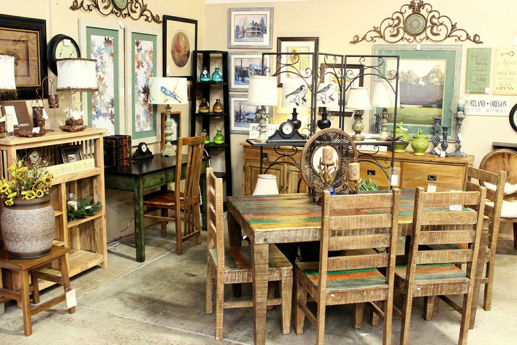 Upscale Consignment Furniture and Home Decor